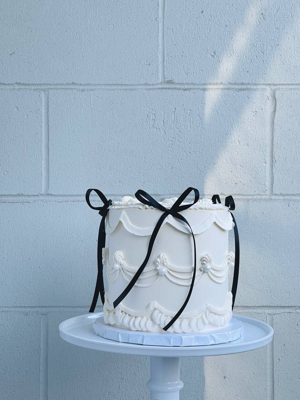 Vintage Ribbon Cake Milkywaypastry vintage-ribbon-cake-milkywaypastry