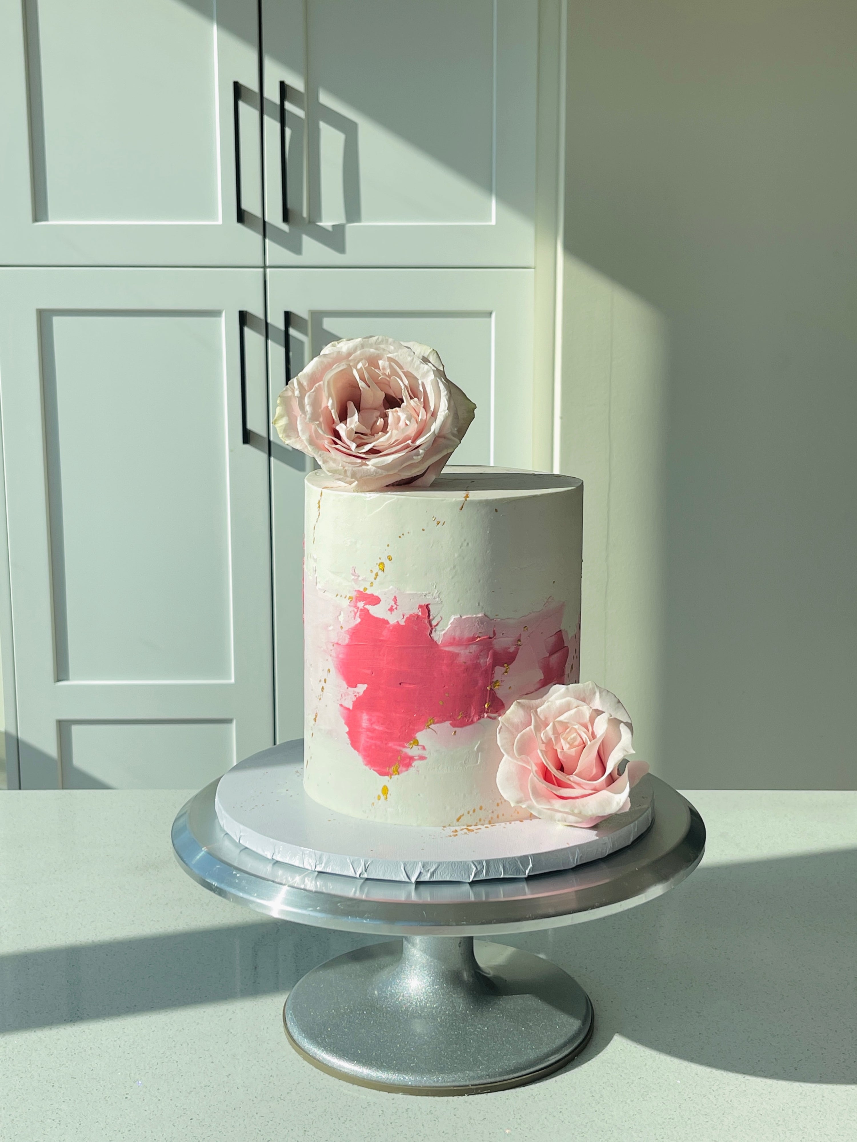 Delicious, Fresh and moist Custom Cakes in Vancouver, Milkywaypastry ...
