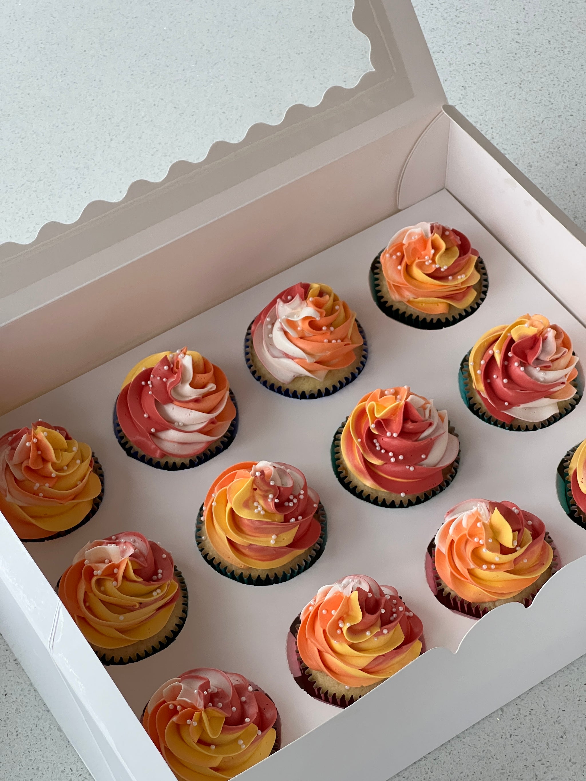 Events/Color Cupcakes - in your own brand colors – milkywaypastry